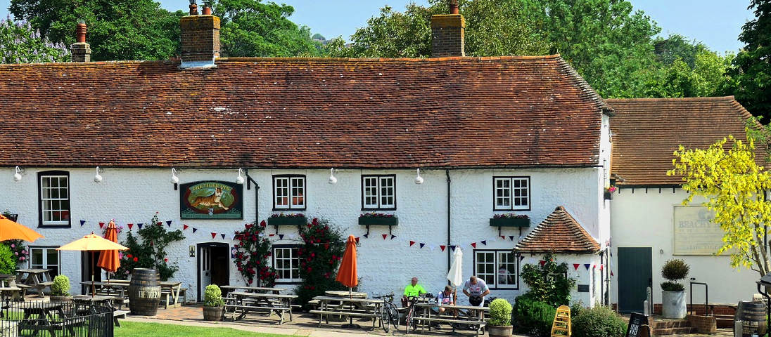 Small hotels in Britain - the iHi UK Independent hotel guide.